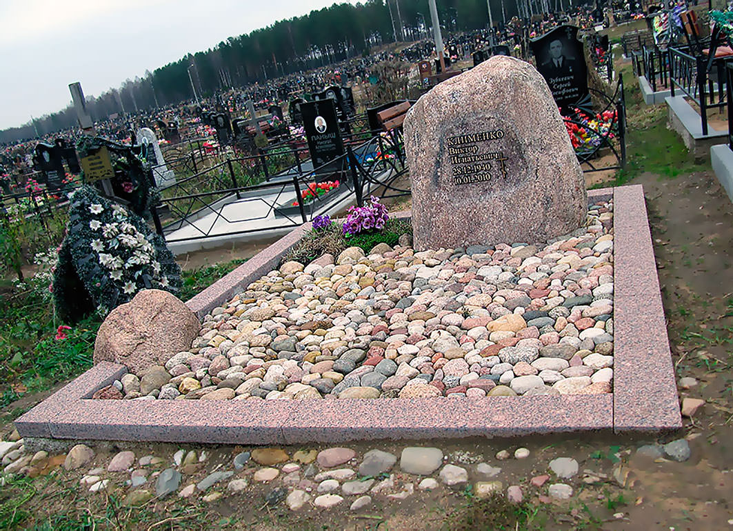 Памятники из валунов - ПостКамень